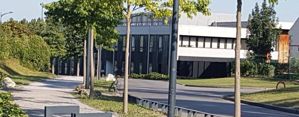 Campus, logements et restauration étudiante | Escom Chimie